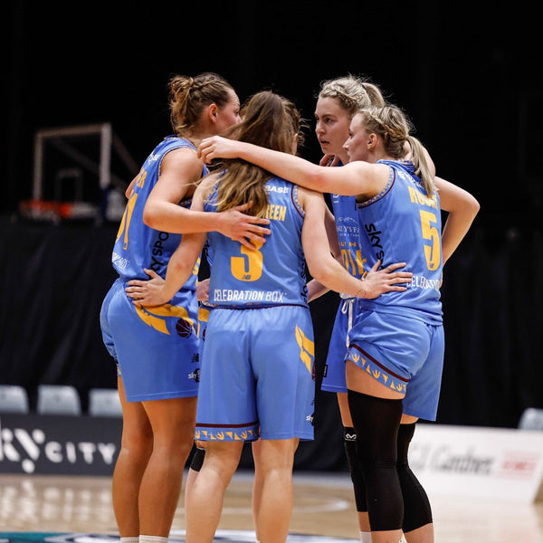 Celebration Box partners with Southern Hoiho Womens Basketball